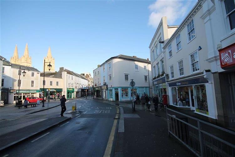 Retail Property For Sale in Victoria Square, Truro, Cornwall, TR1 2RT